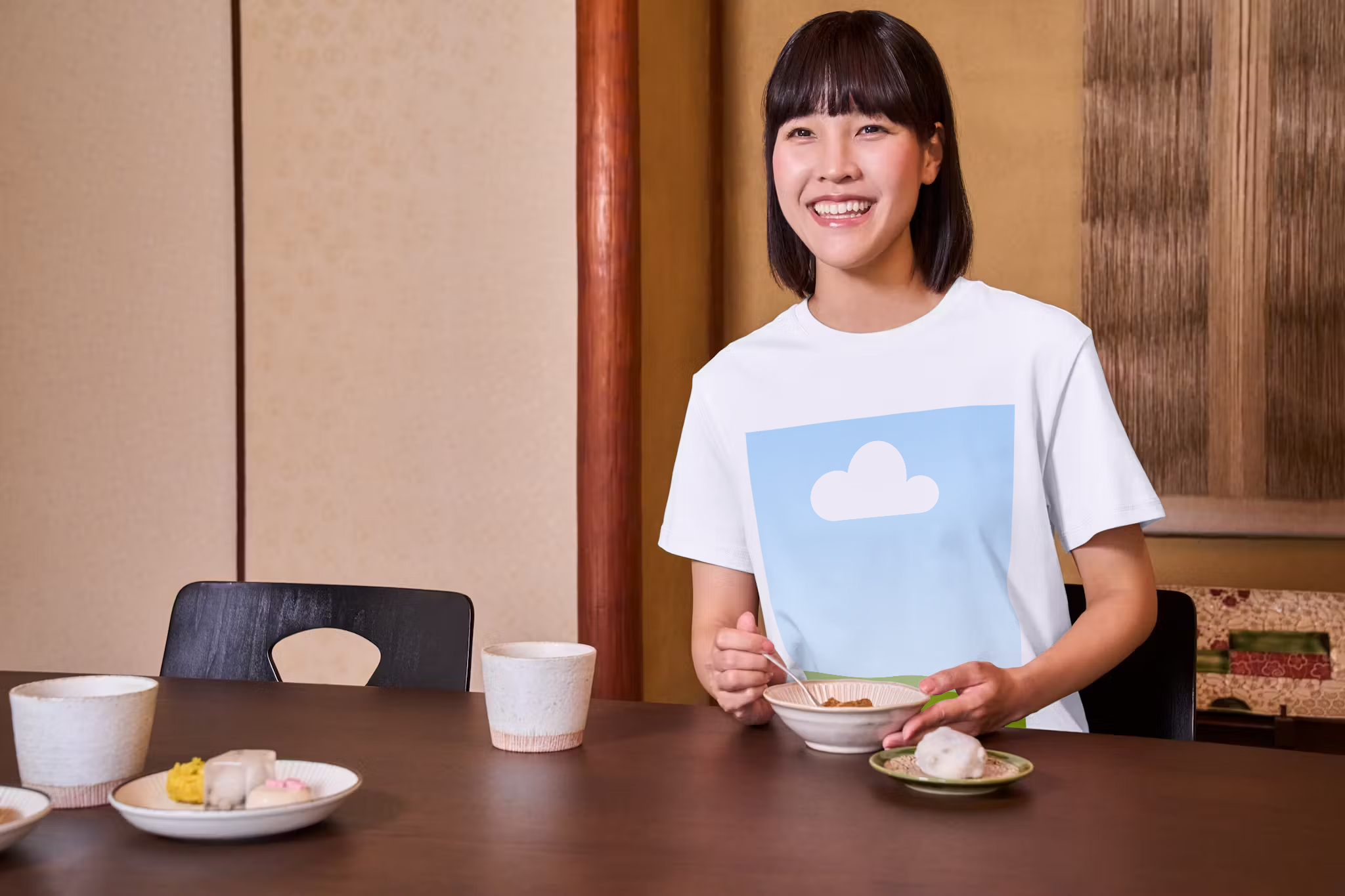 Crea mockups de camisetas gratis y online con Canva